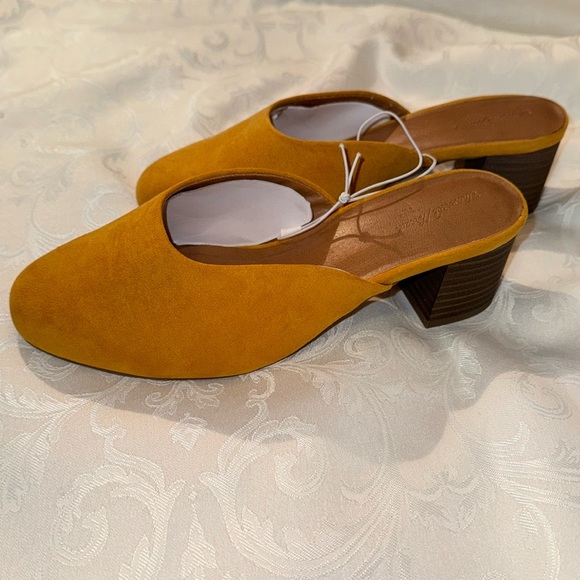 Universal Thread | Shoes | Universal Thread Avianna Mustard Mules With ...